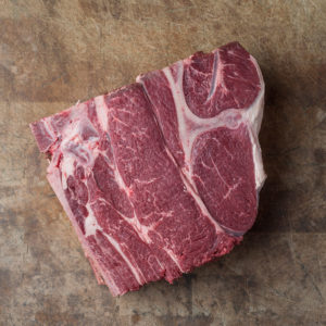 Rôti de palette avec os – La Maison des viandes – Boucherie spécialisée